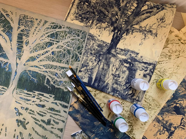 Tisk na textil linorytovou šablonou